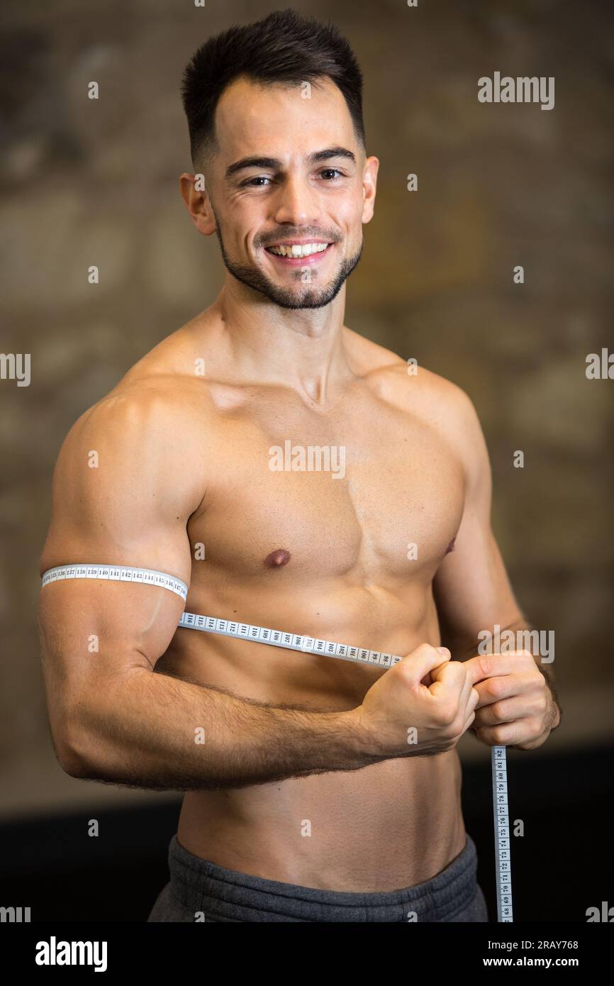 Bicep measure hi-res stock photography and images - Alamy