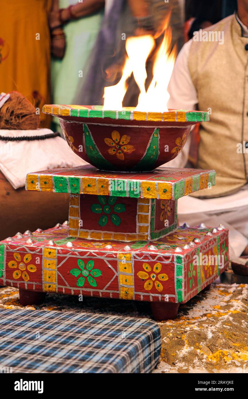 Bride and groom in traditional Indian wedding Ceremony, Party Hall ...