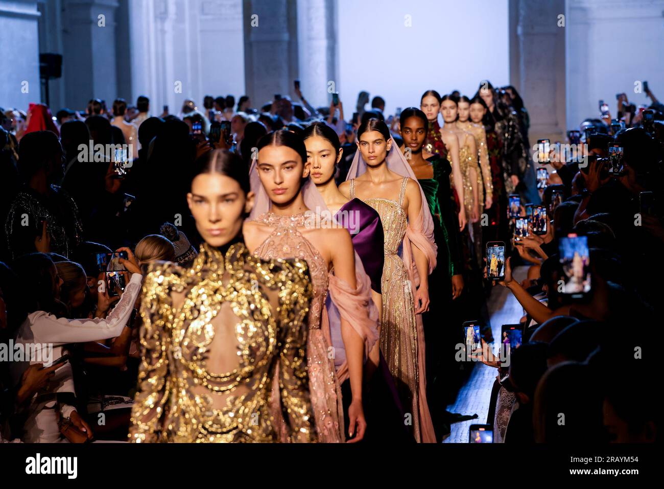 Show elie hi-res stock photography and images - Alamy