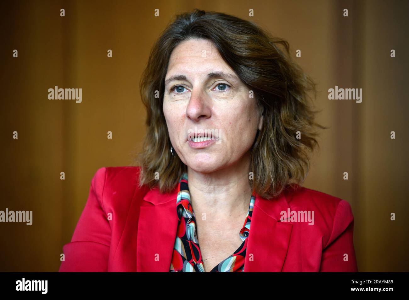 Crisis prevention hi-res stock photography and images - Alamy