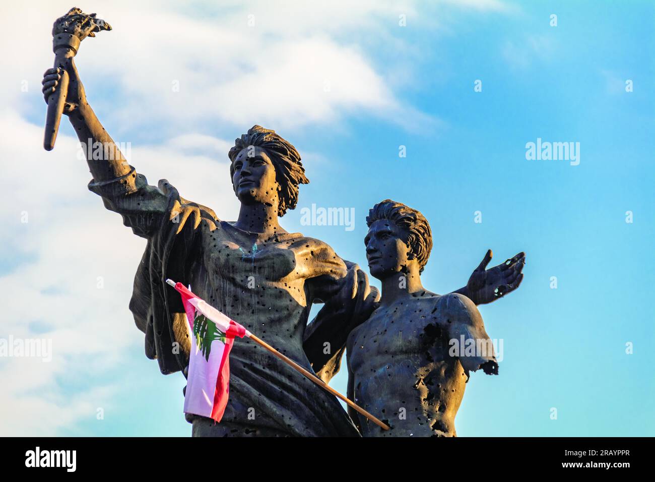 Statue martyrs in downtown beirut hi-res stock photography and images ...