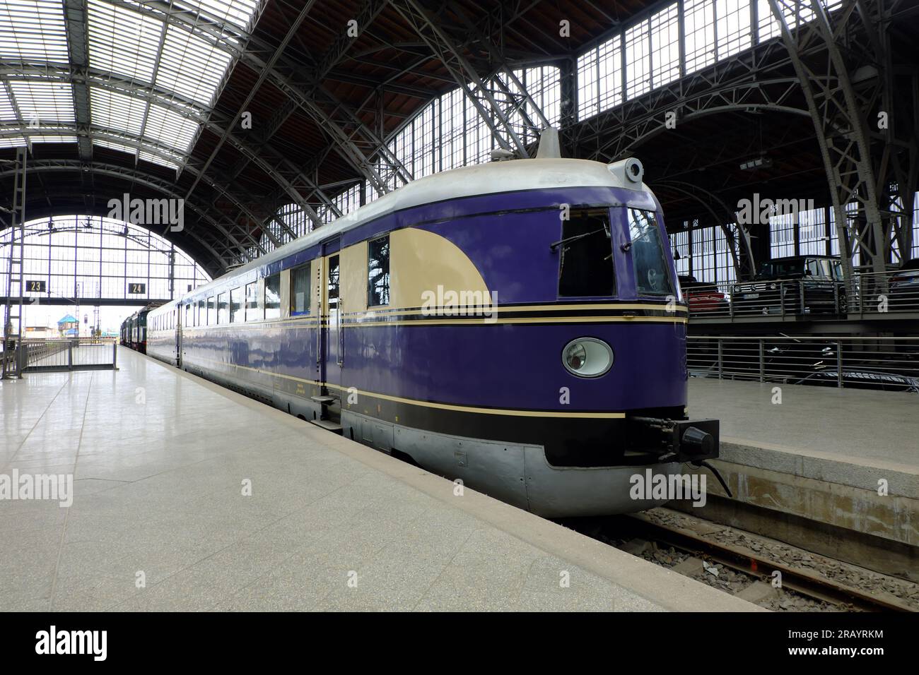 Leipzig Railway Station"Fliegender Hamburger" successor, SVT 137 Bauart ...