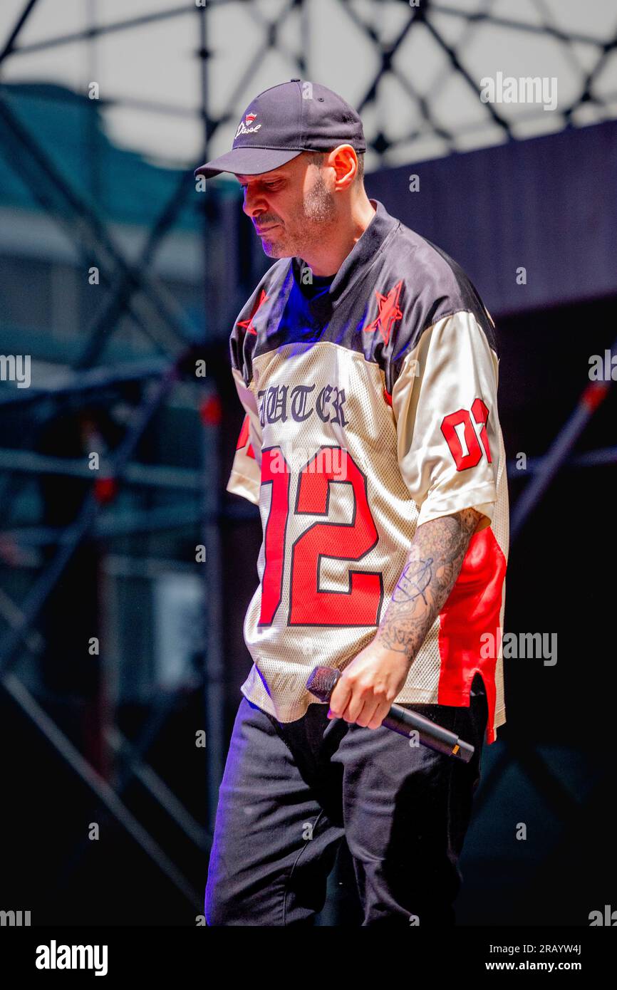 Fabri fibra photo hi-res stock photography and images - Alamy