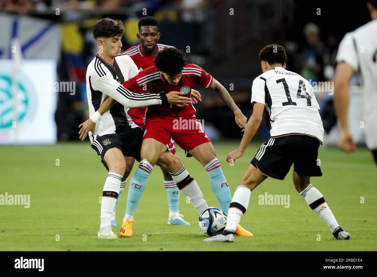 GELSENKIRCHEN - (LR) Kai Havertz of Germany, Luis Diaz of Colombia ...
