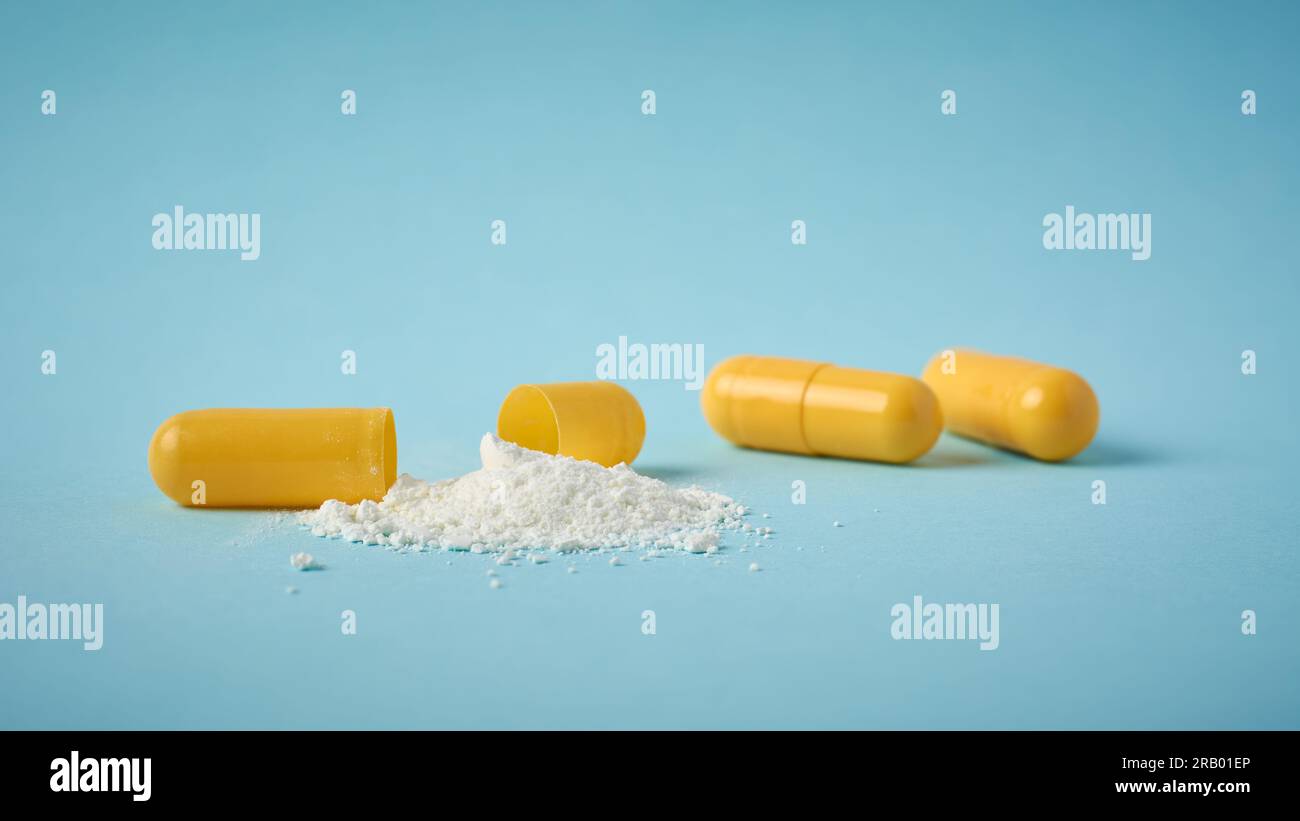 Blue and yellow capsule hi-res stock photography and images - Alamy