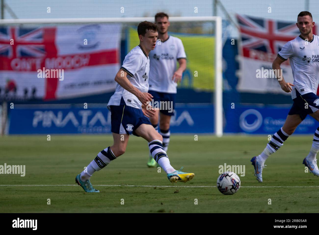 Team fcb magpies hi-res stock photography and images - Alamy