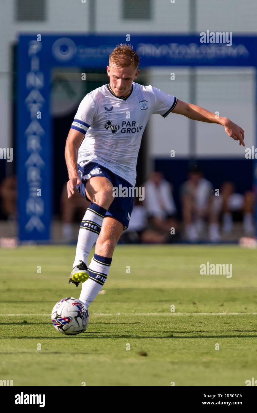 Ali mccann hi-res stock photography and images - Alamy
