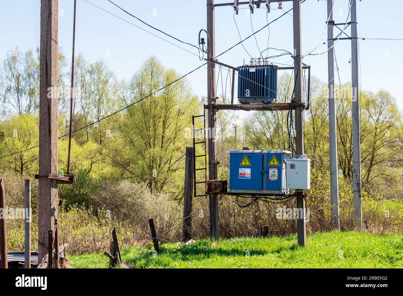 Mast transformer substation 10 - 0.4 kV in rural areas: Fateevo, Russia ...