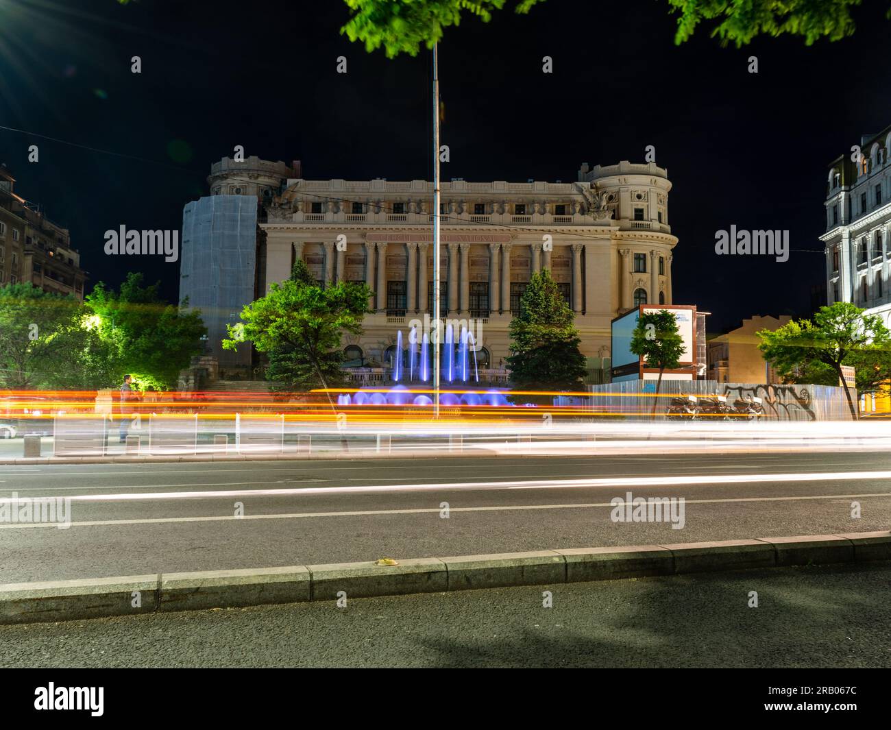 May night photo of the Army Palace and Sarindar fountain in central ...
