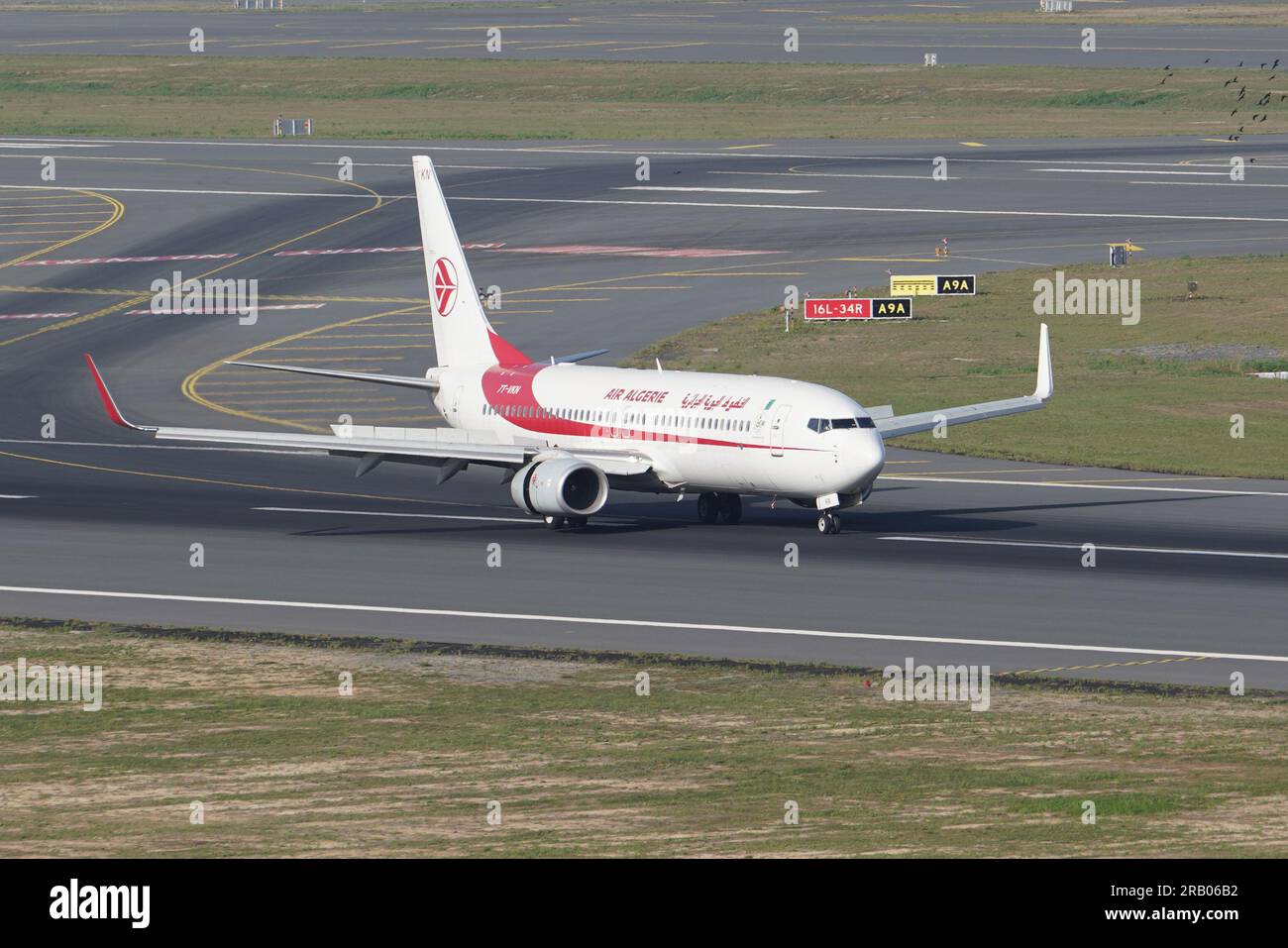 ISTANBUL, TURKIYE - SEPTEMBER 17, 2022: Air Algerie Boeing 737-8D6 ...