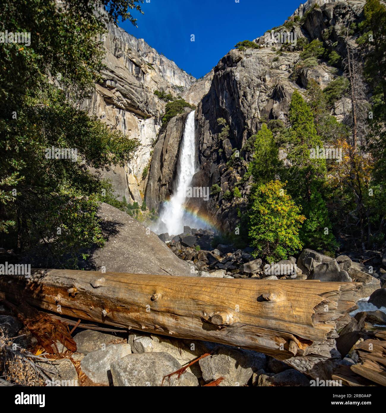 Yosemite waterfall sun hi-res stock photography and images - Alamy