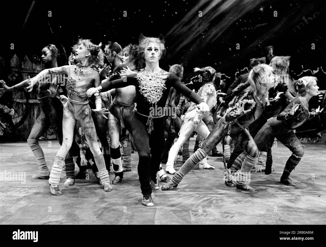 front, l-r: Bonnie Langford (Rumpleteazer), Sarah Brightman (Jemima ...