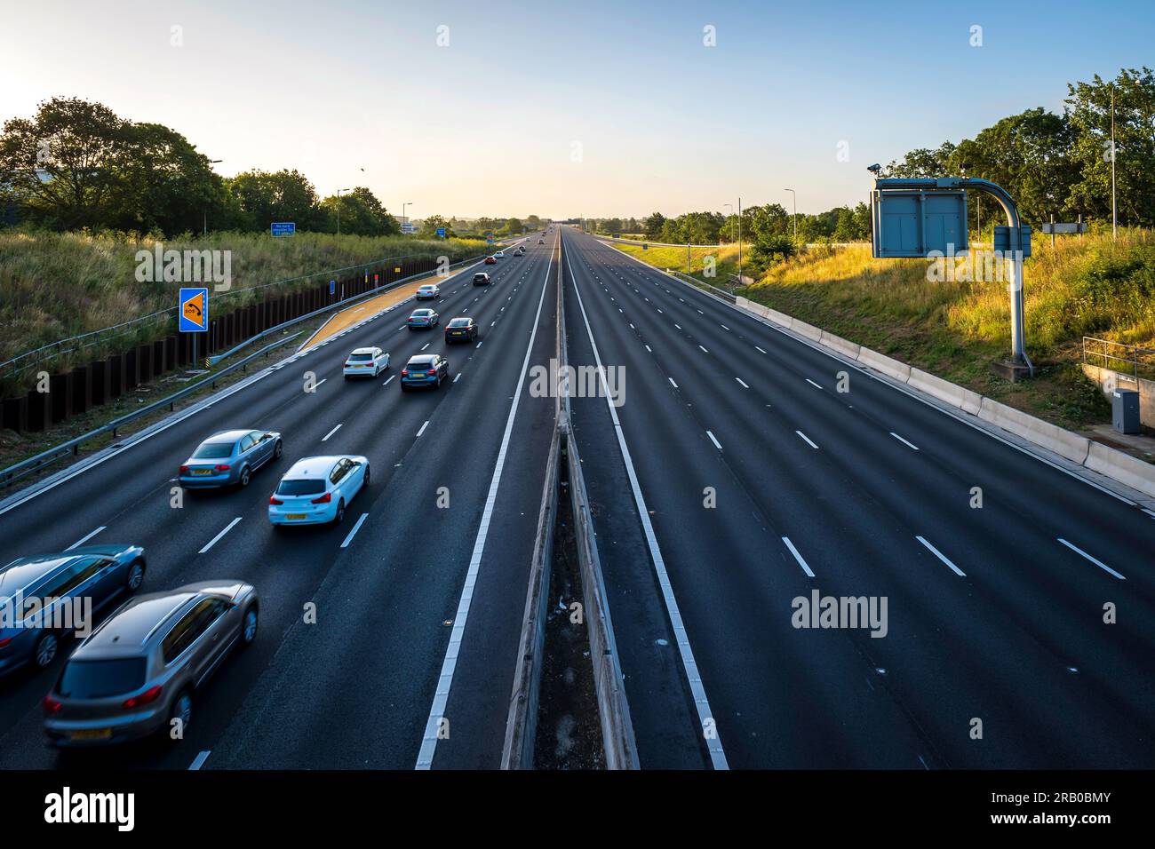 M1 autobahn hi-res stock photography and images - Alamy
