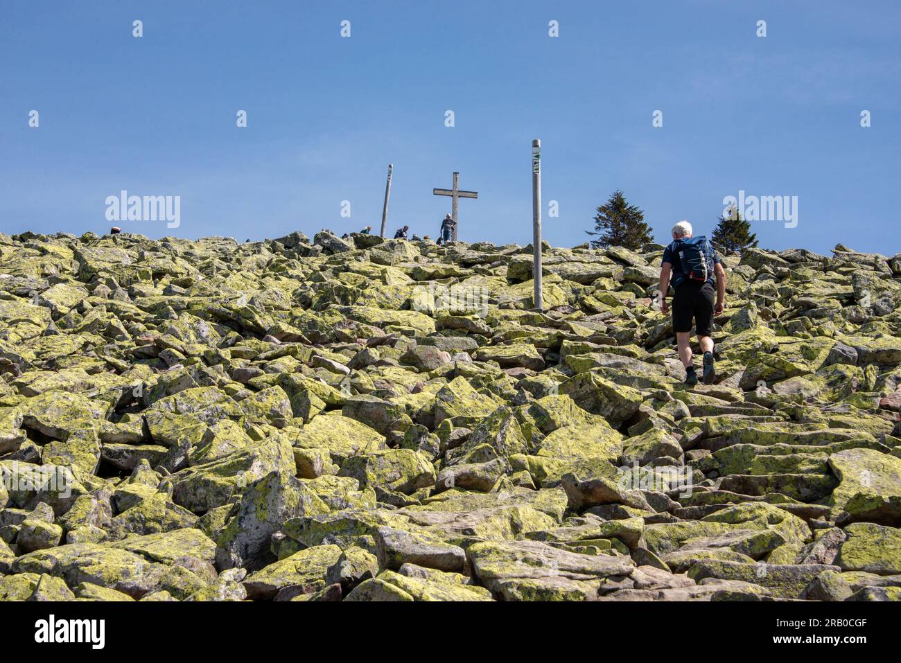 Rubble rock hi-res stock photography and images - Alamy