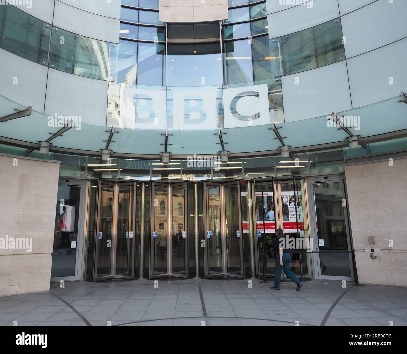Bbc headquarters broadcasting house hi-res stock photography and images ...