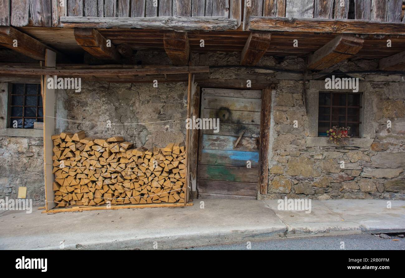 Ovaro hi-res stock photography and images - Alamy