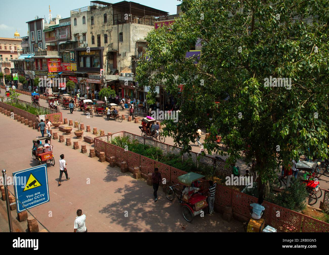 New delhi street hi-res stock photography and images - Alamy