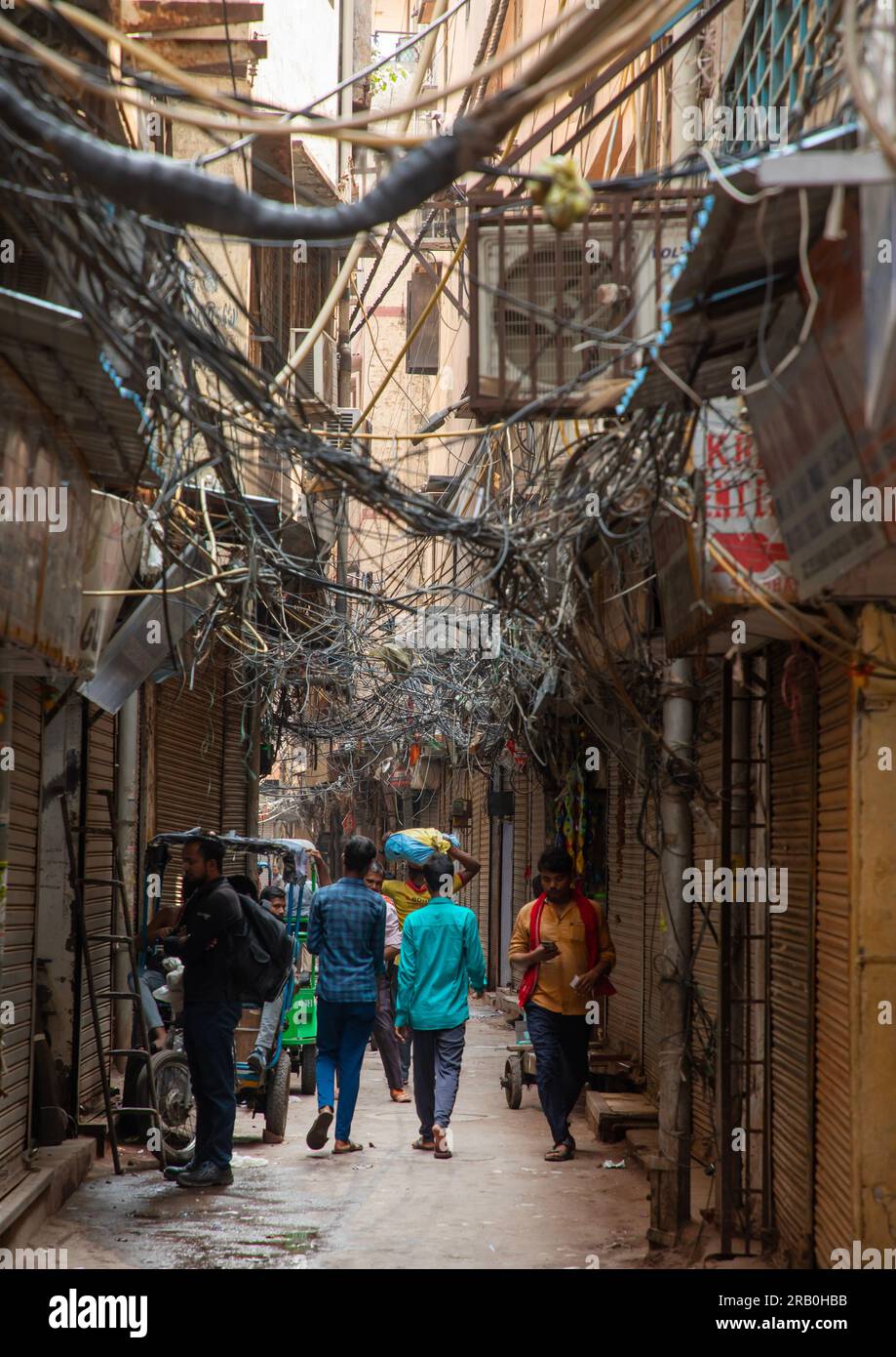 Tangle tangled wire india hi-res stock photography and images - Alamy