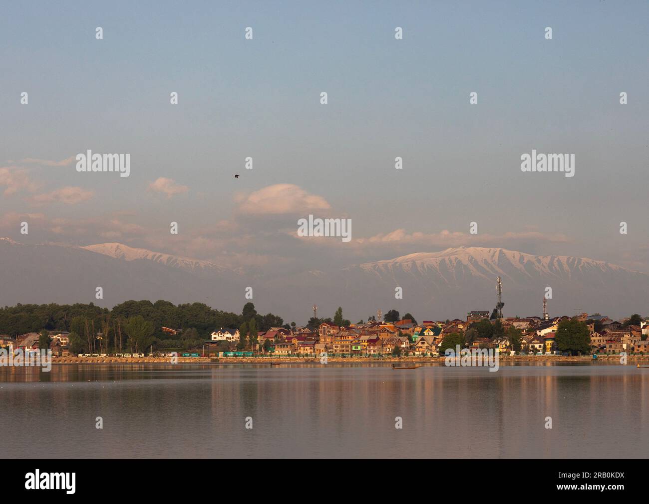 Banks of dal lake hi-res stock photography and images - Alamy