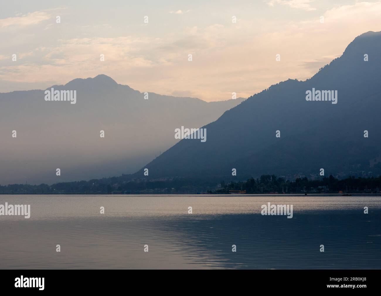 Banks of dal lake hi-res stock photography and images - Alamy