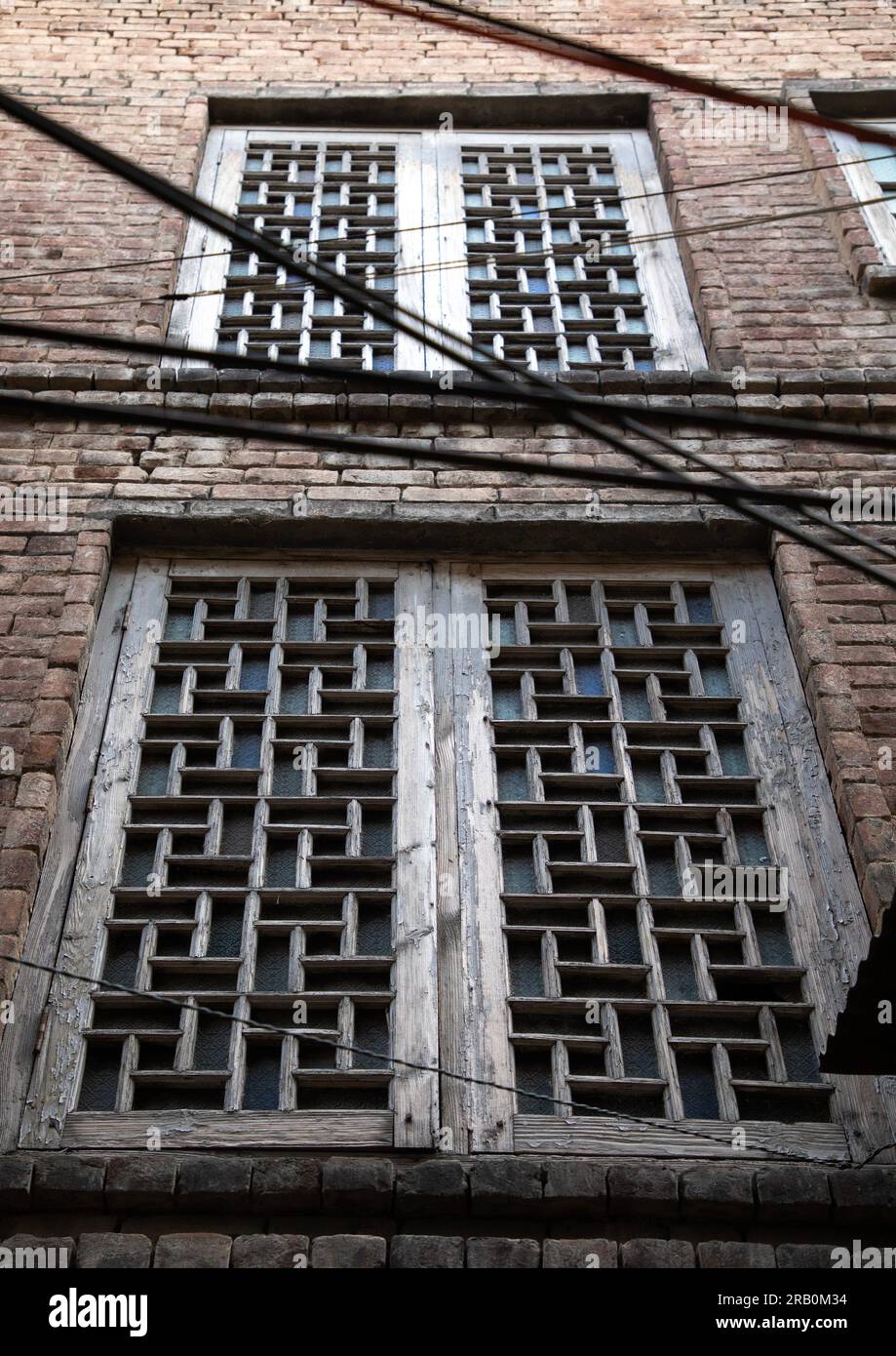 Kashmiri heritage building window, Jammu and Kashmir, Srinagar, India ...
