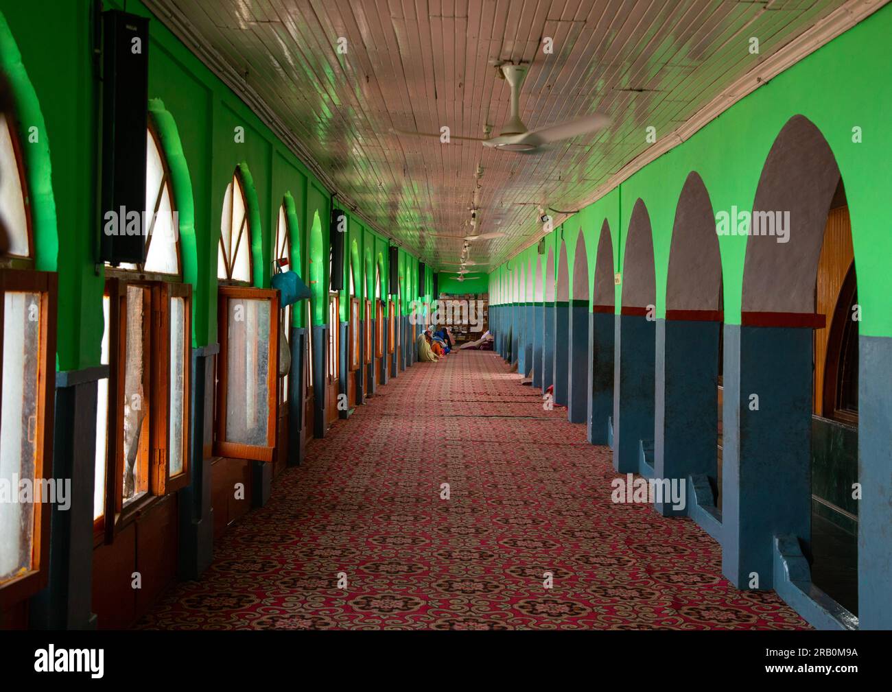 Makhdoom sahib shrine hi-res stock photography and images - Alamy