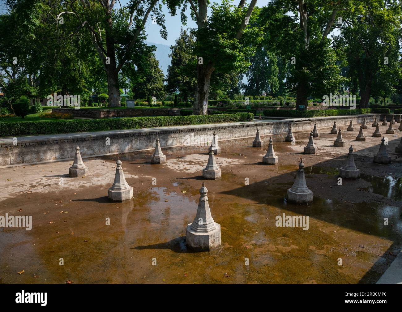Mughal gardens in kashmir hi-res stock photography and images - Alamy