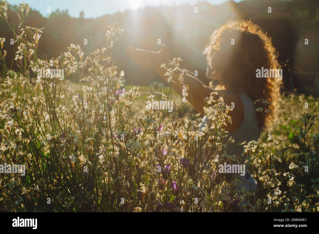 People hugging the earth hi-res stock photography and images - Alamy