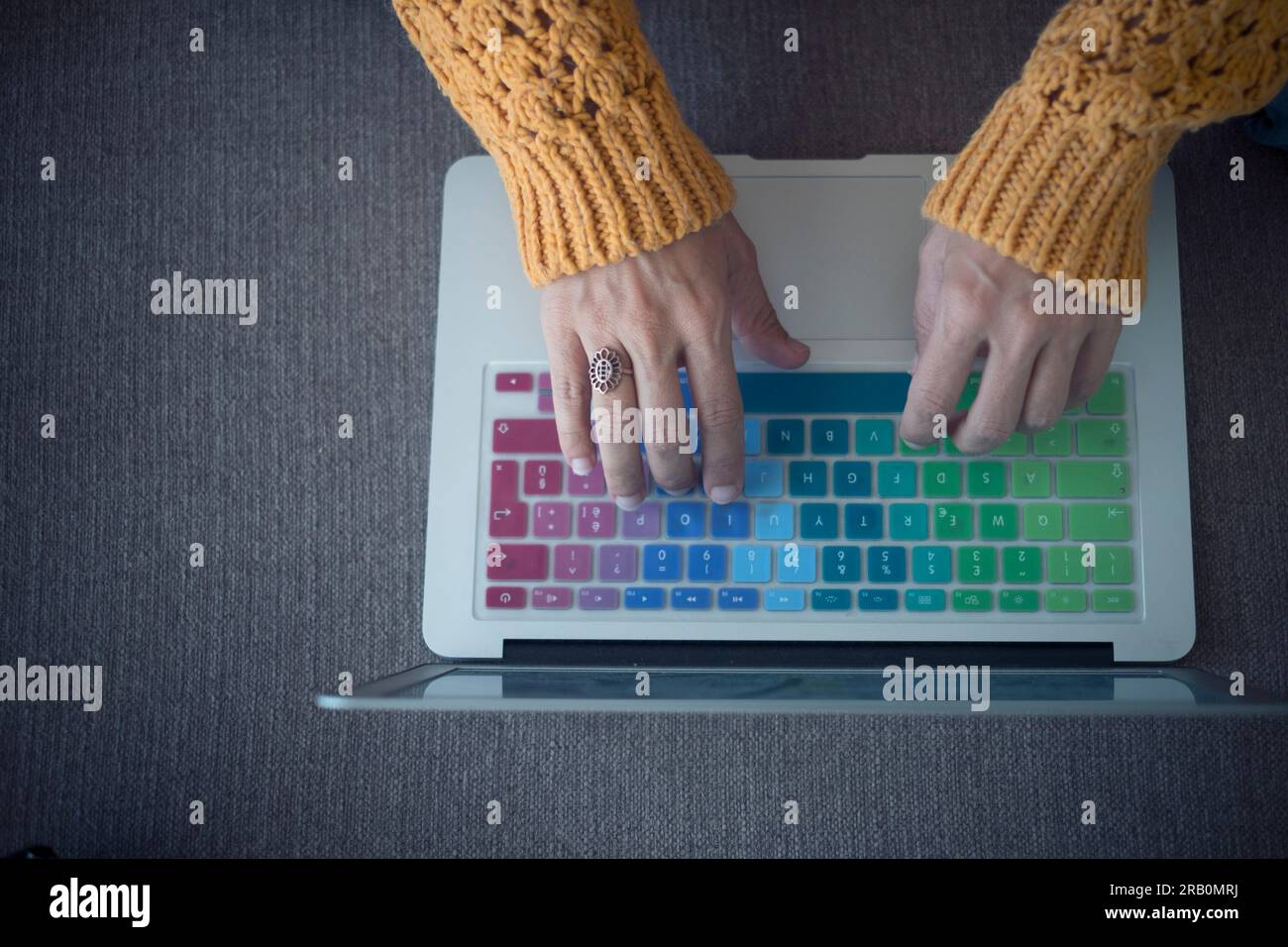 Email concept above hands hi-res stock photography and images - Alamy