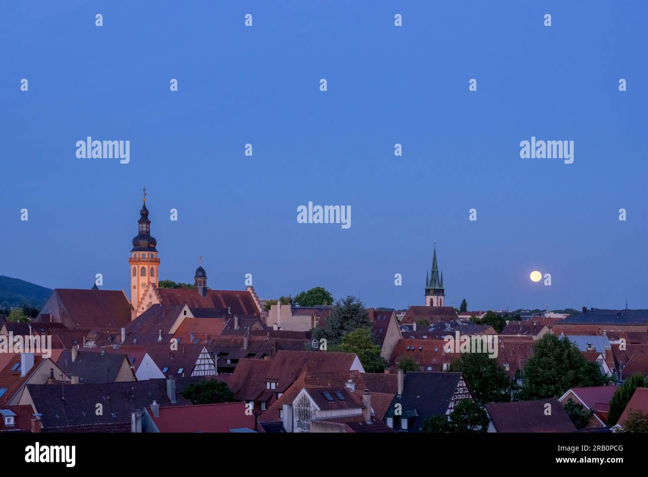 Full moon skyline germany hi-res stock photography and images - Alamy