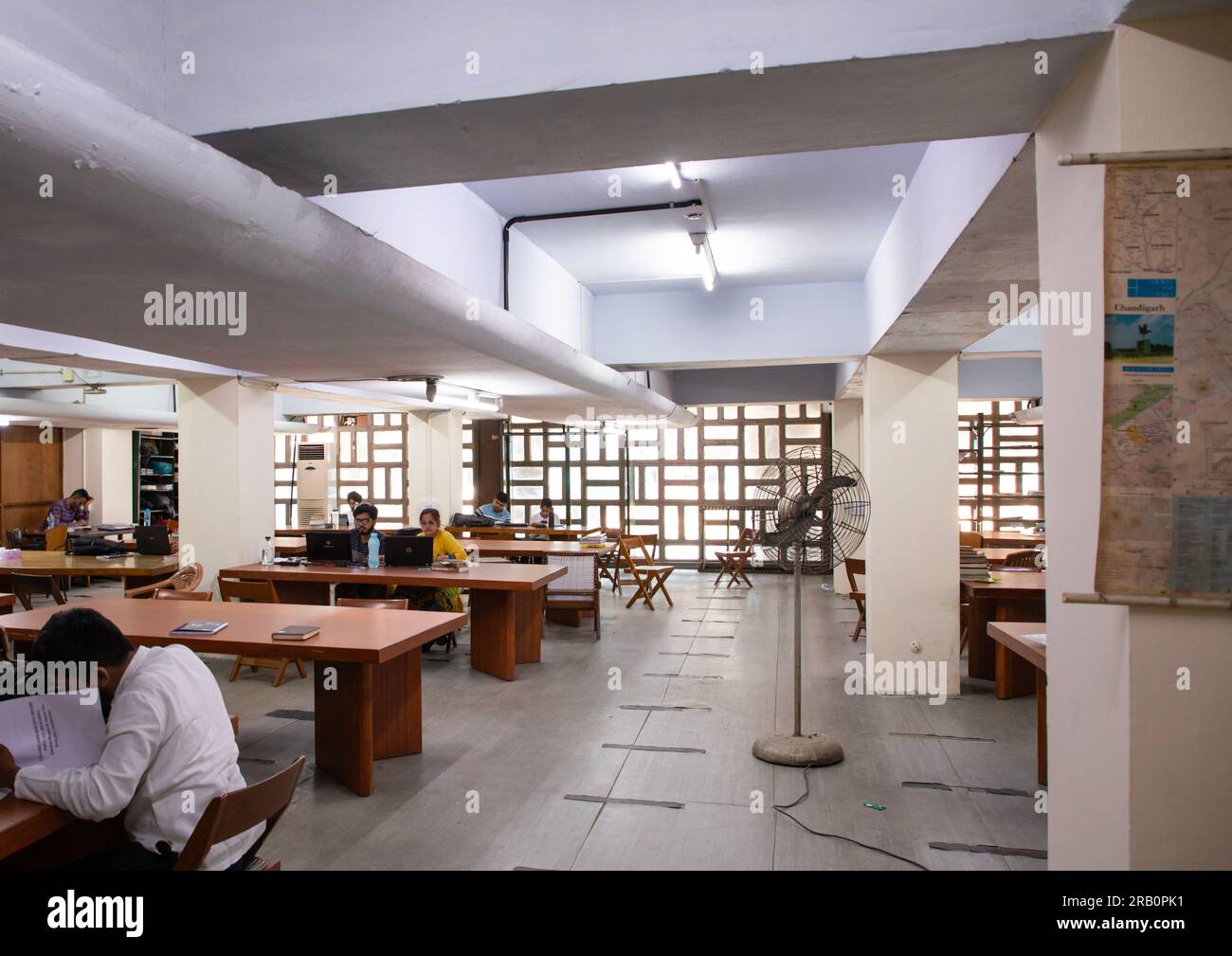 Punjab university le corbusier hi-res stock photography and images - Alamy