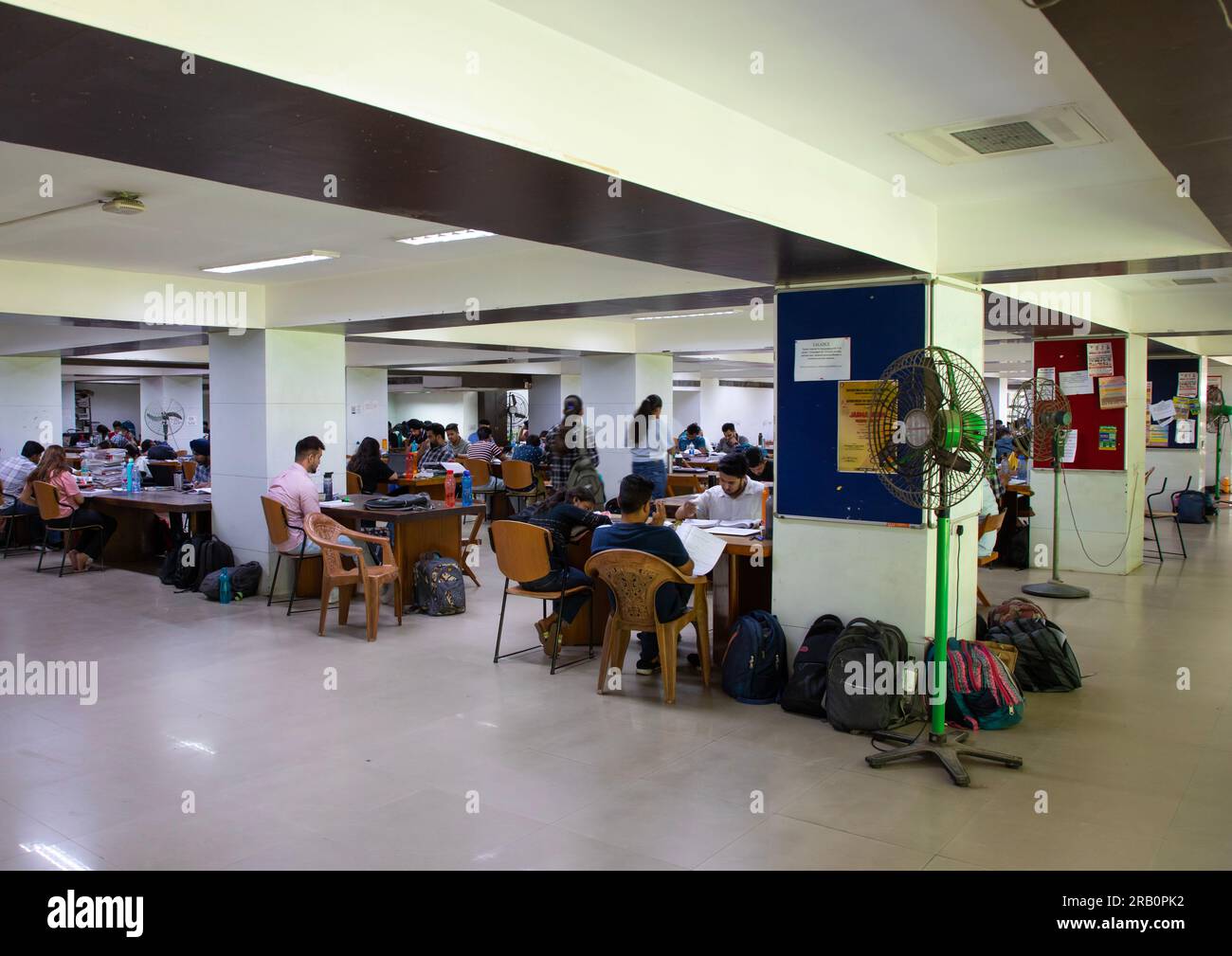 Panjab University in Sector-14 library designed by Le Corbusier, Punjab ...