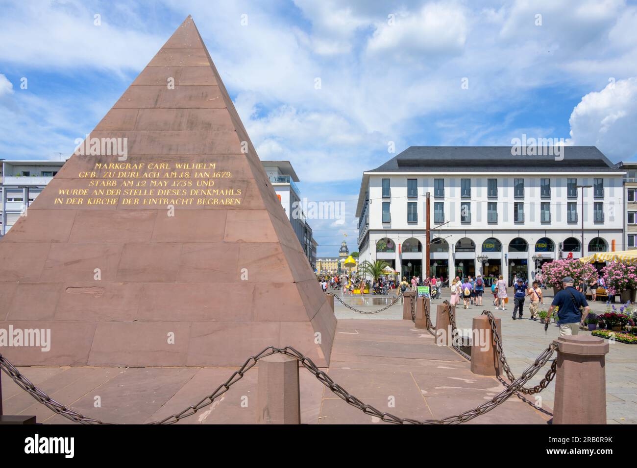 Germany, Baden-Wuerttemberg, Karlsruhe, the market square with pyramid ...