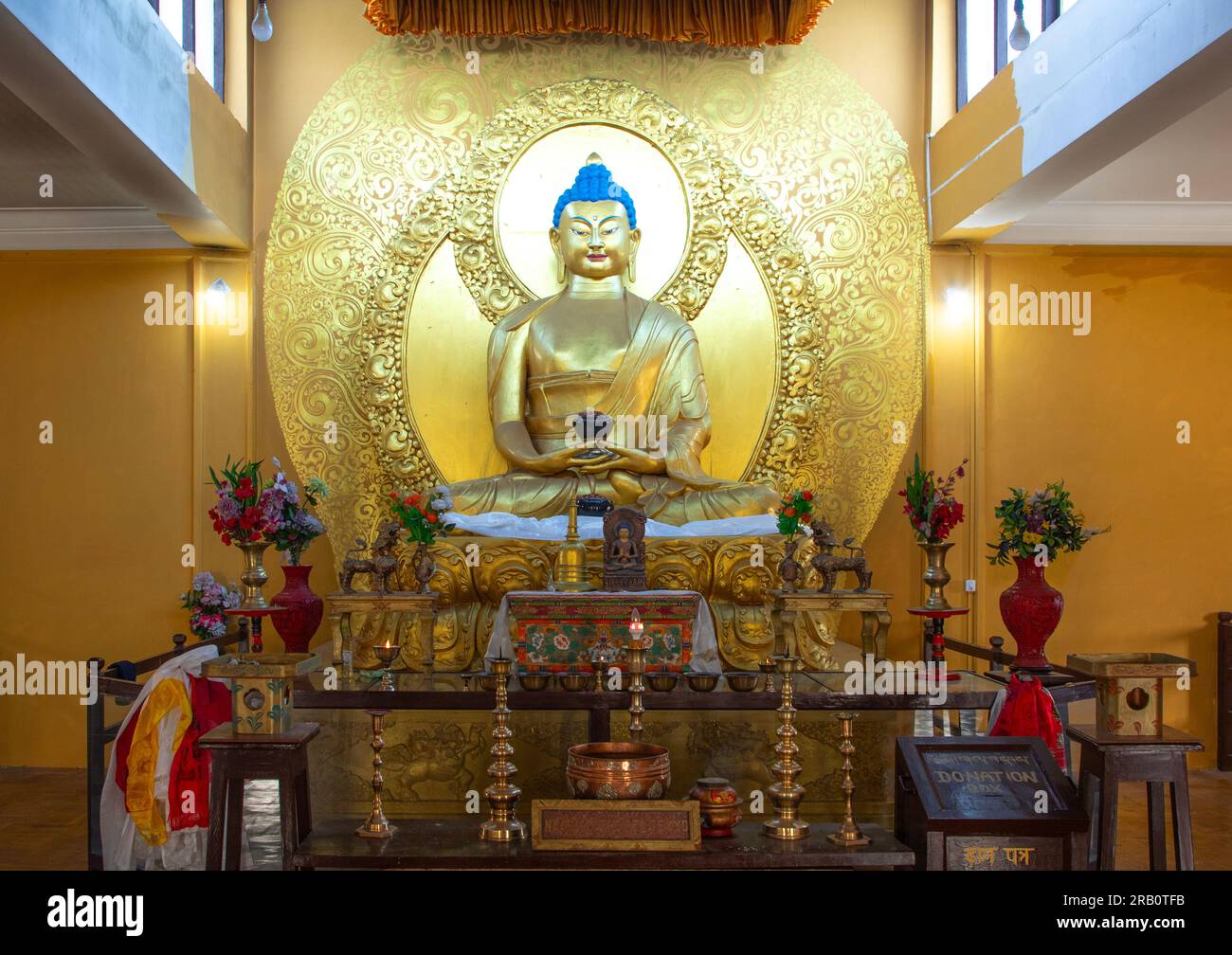 Buddha statue shanti stupa in hi-res stock photography and images - Alamy