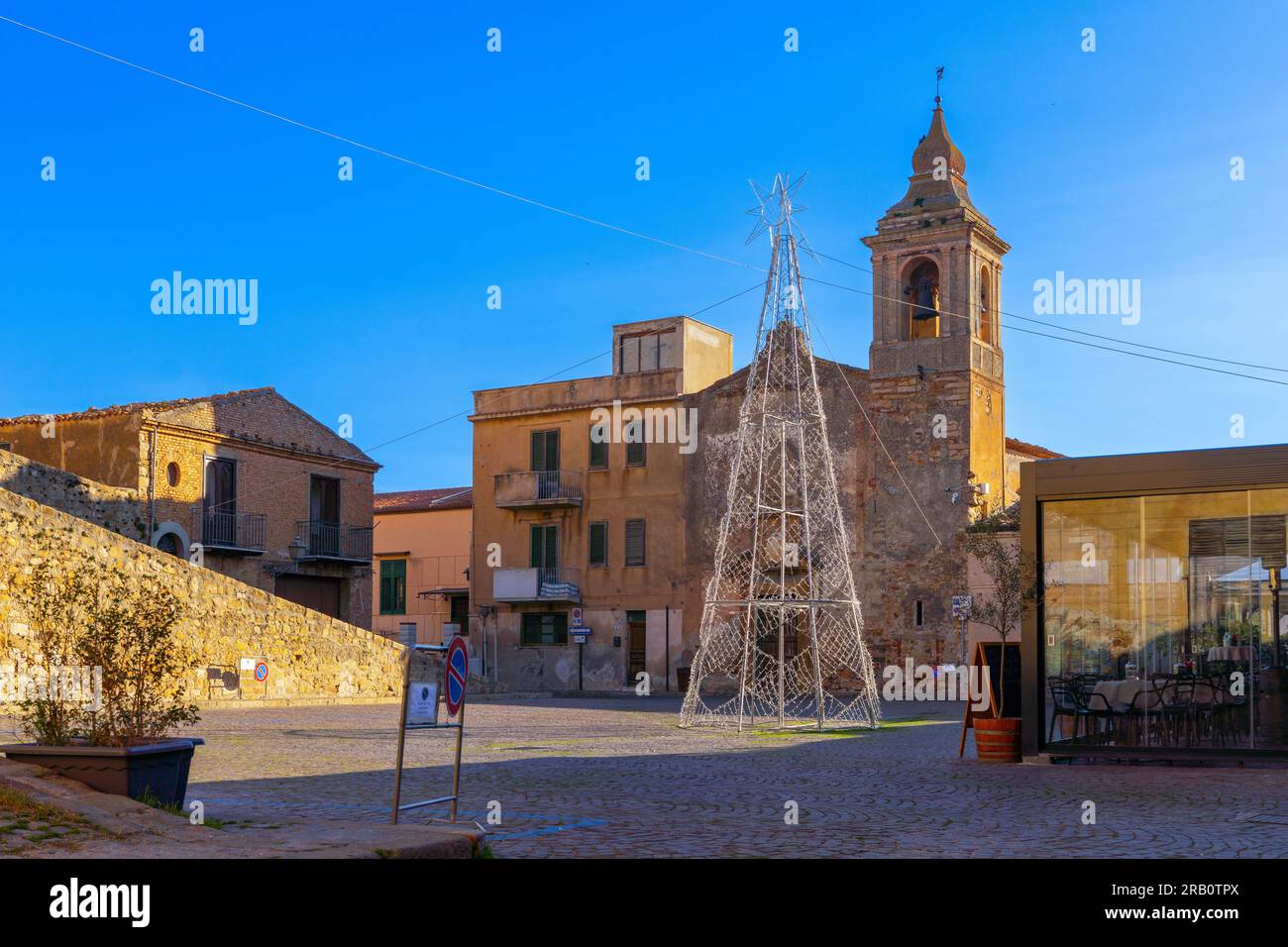 Castelbuono hi-res stock photography and images - Alamy