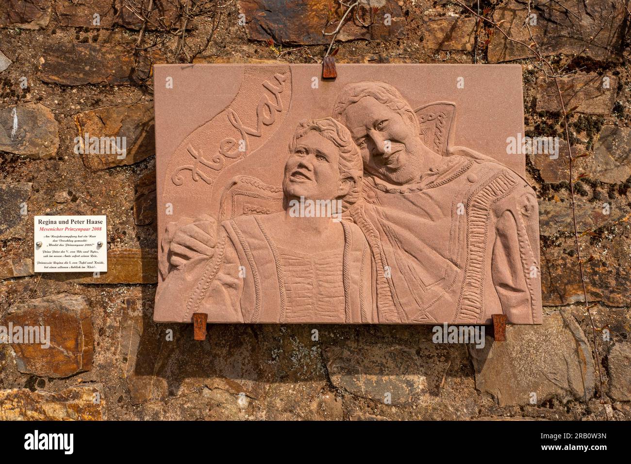 Prince and princess, winegrower couple, culture path Mesenicher ...