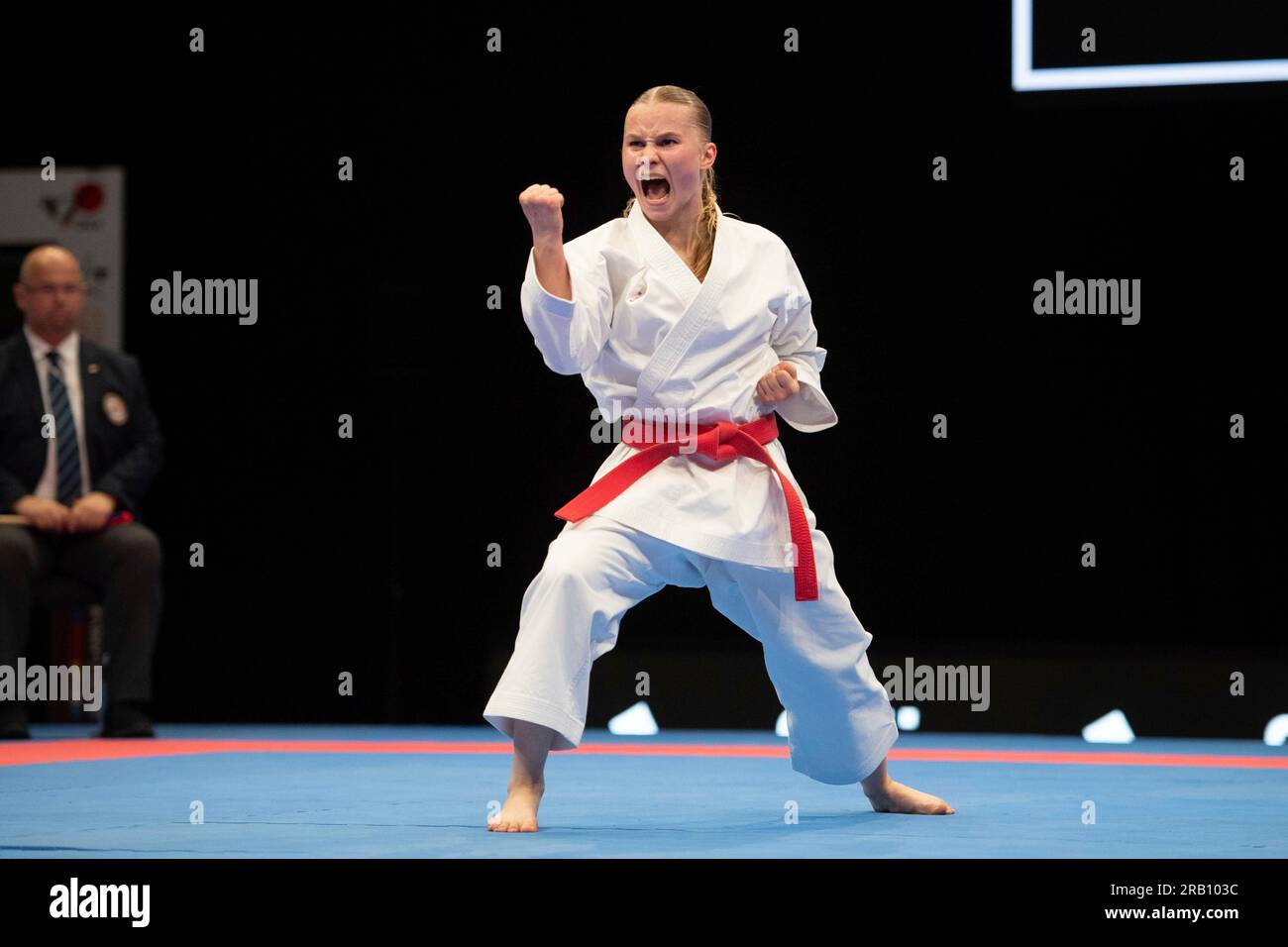 Natalie JUERGENSMANN (SC Taisho Karate EV) action, karate, women's kata ...