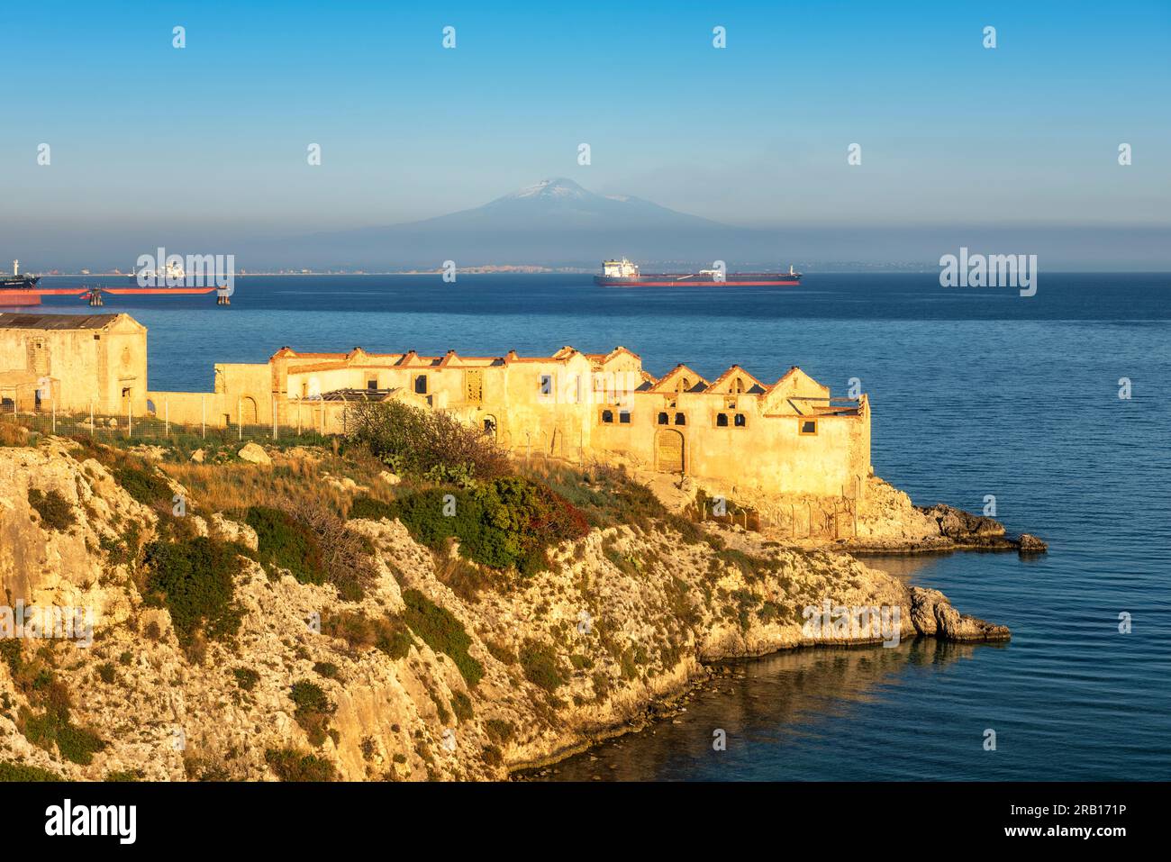 Tonnara of siracusa and etna volcano hi-res stock photography and ...