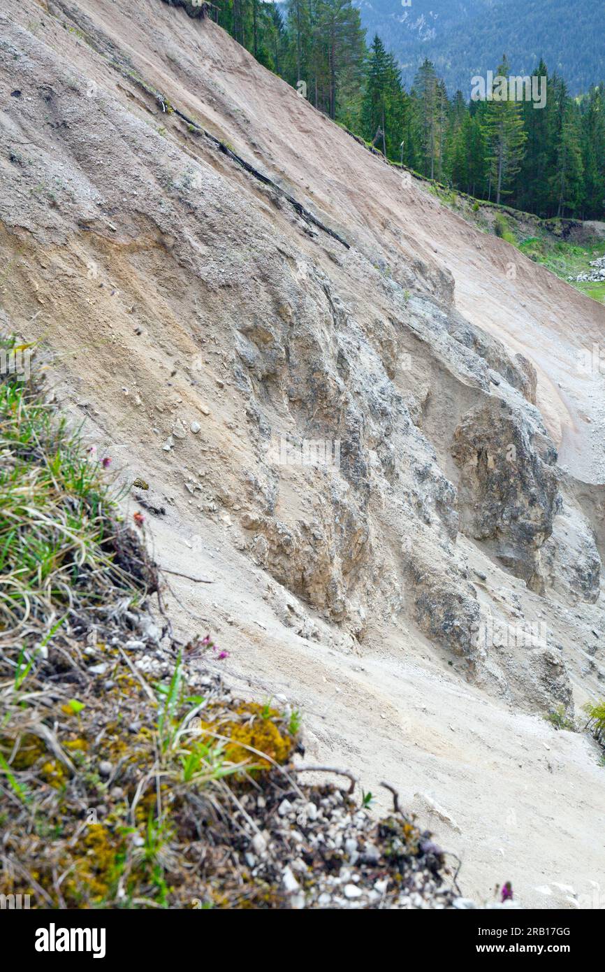 Gravel slope hi-res stock photography and images - Alamy