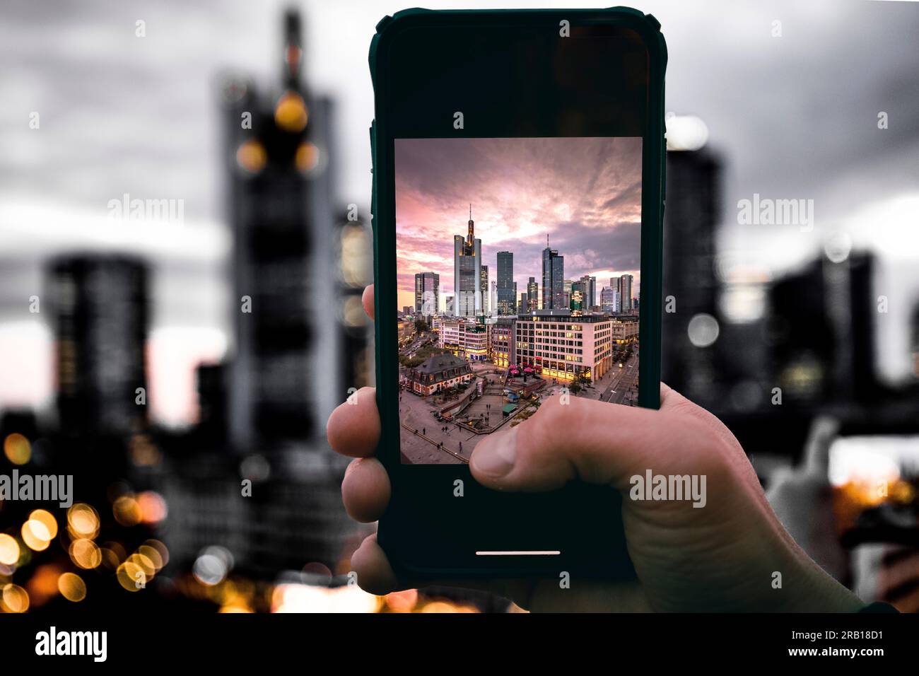 Commerzbanktower of frankfurt am main hi-res stock photography and ...