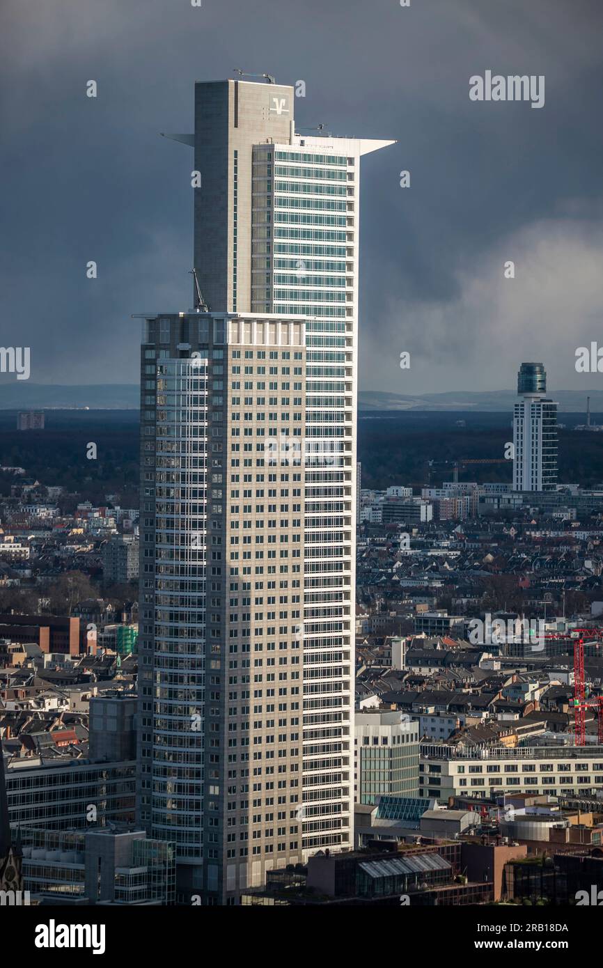 Skyscraper in the city of Frankfurt am Main, skyscrapers, bank towers ...