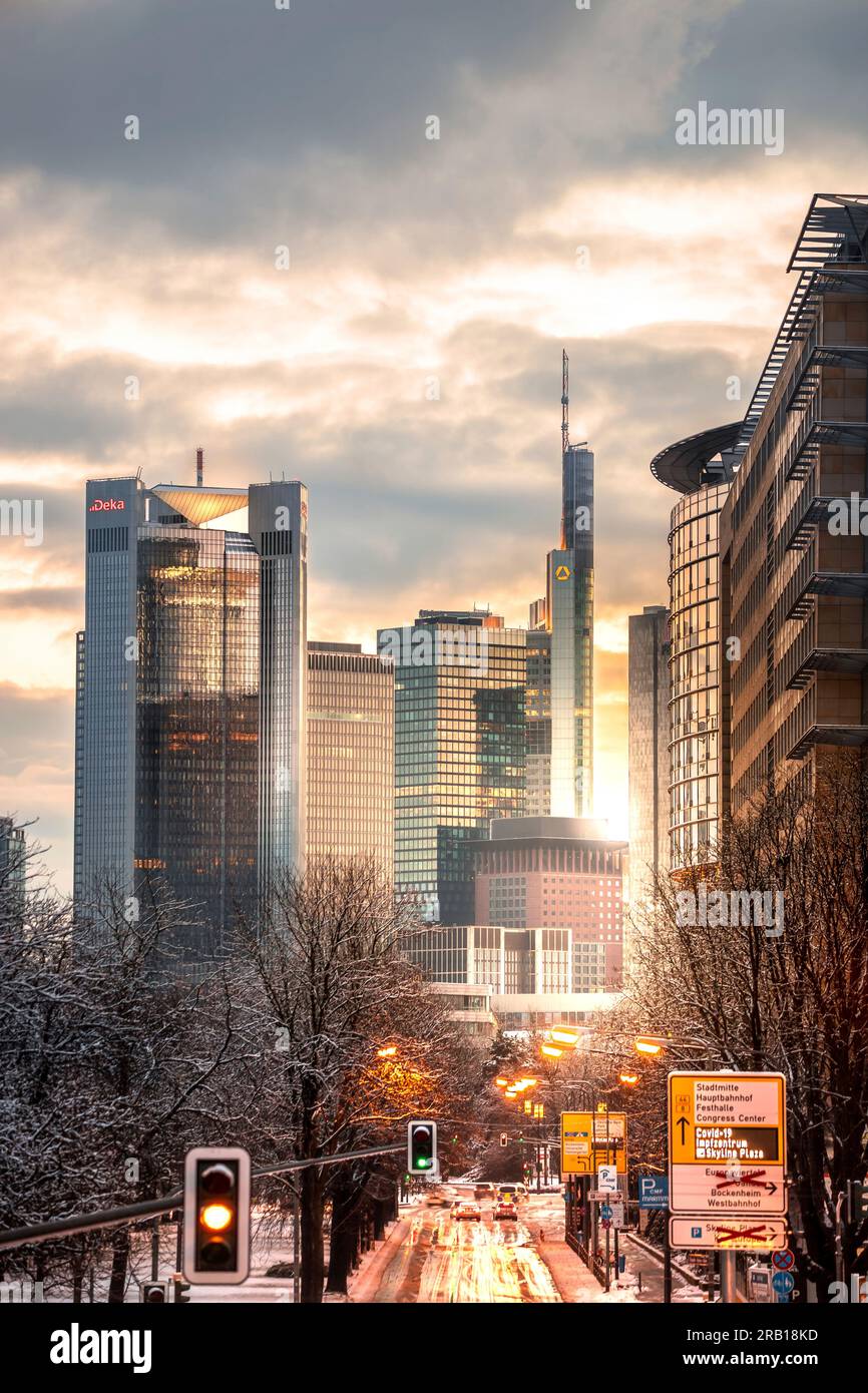 Frankfurt am Main in snow, a rare sight, the skyline and downtown with ...