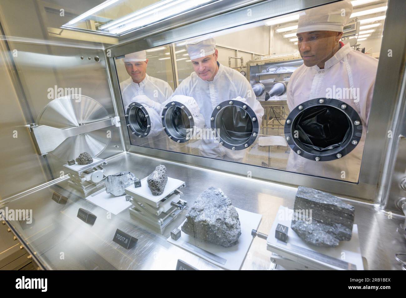 Nasa lab moon hi-res stock photography and images - Alamy