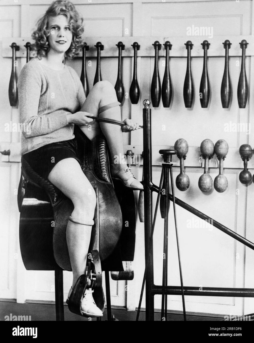 New York, New York: May 15, 1925 Ziegfeld Follies performer Dixie ...