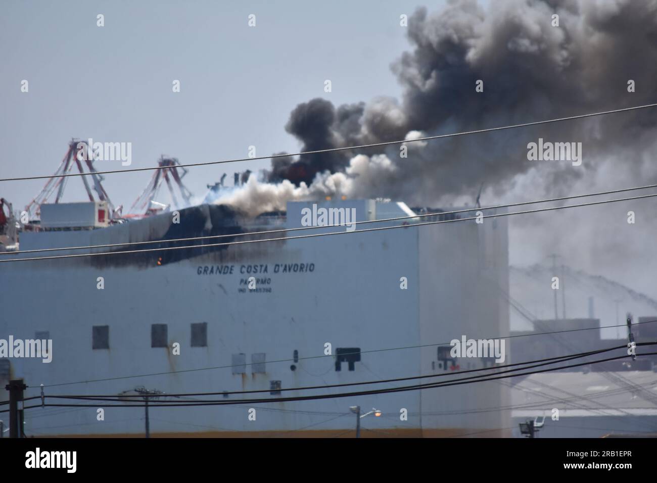 Newark, United States. 06th July, 2023. Flames and thick black smoke ...