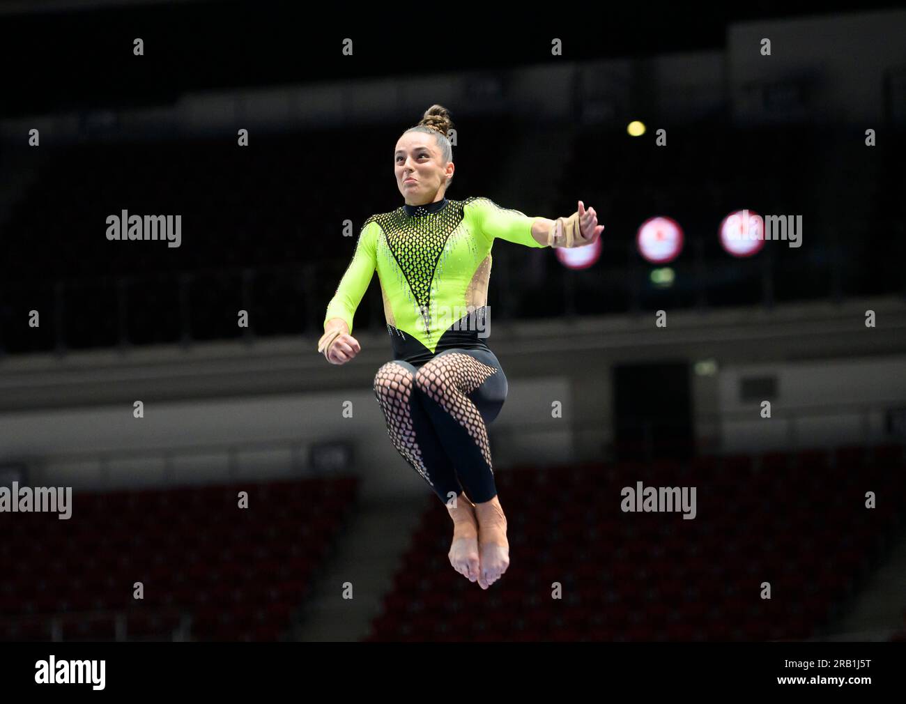 Pauline SCHAEFER-BETZ (Schafer-Betz) (KTV Chemnitz) action, jump ...