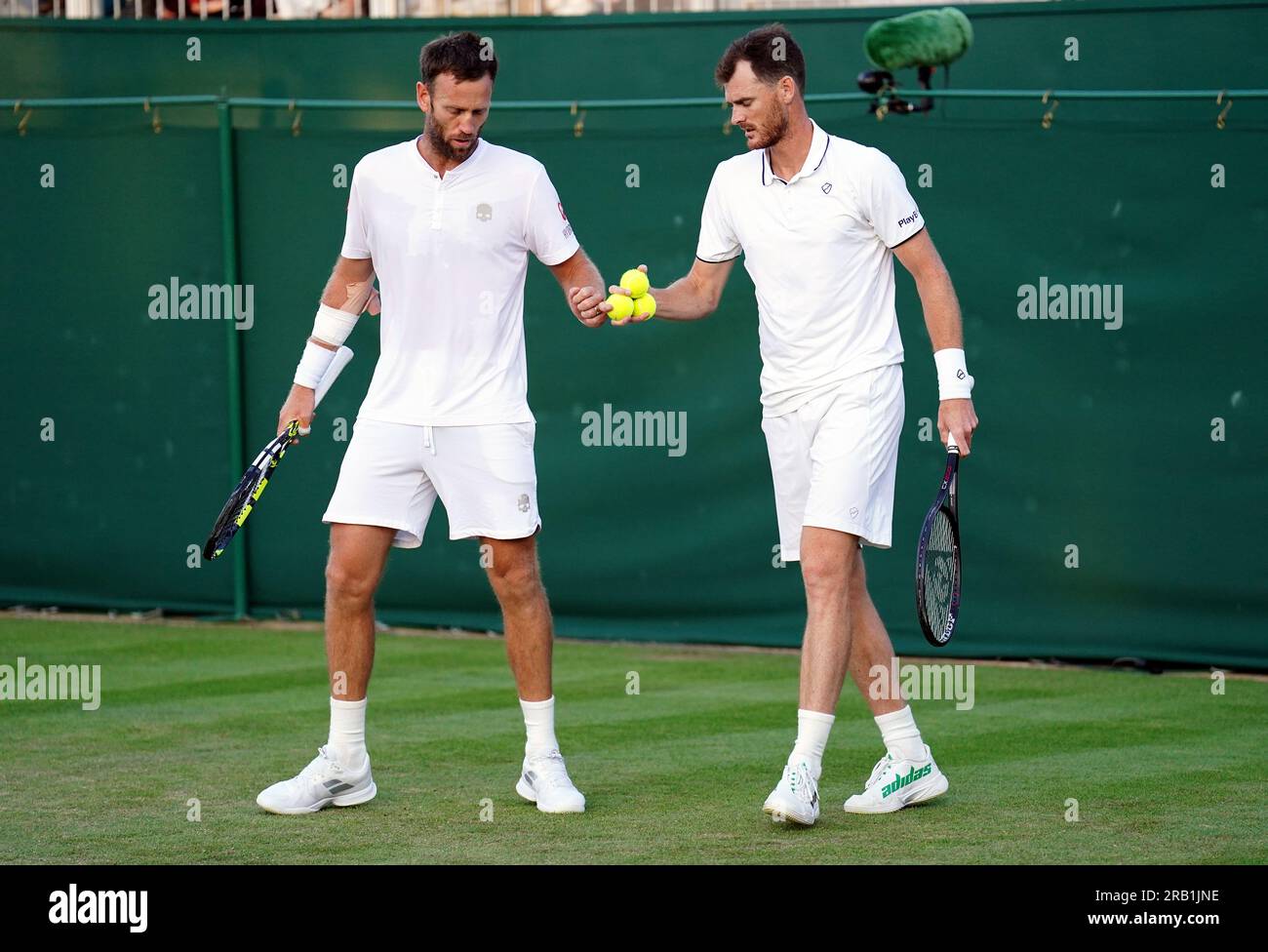 Jamie Murray (right) and Michael Venus in the Gentlemen's Doubles on ...