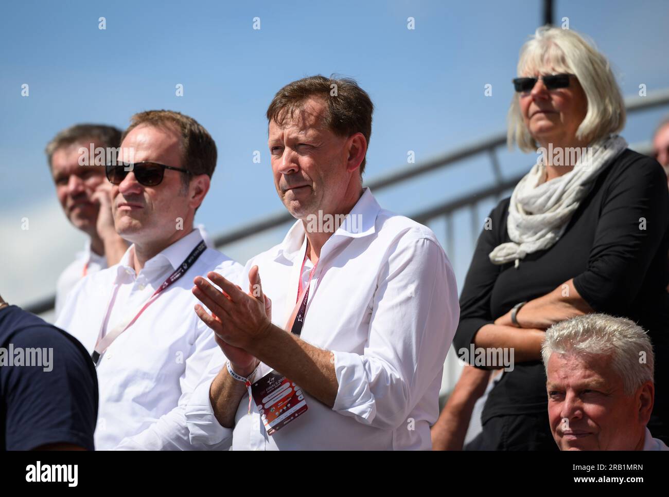 Burkhard HINTZSCHE (City Director Duesseldorf) Women's pole vault final ...
