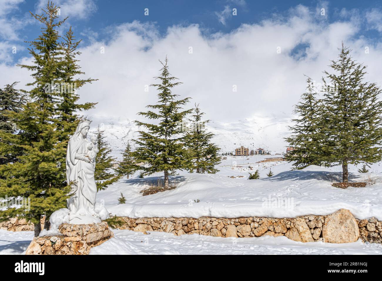 Church mount lebanon snow hi-res stock photography and images - Alamy