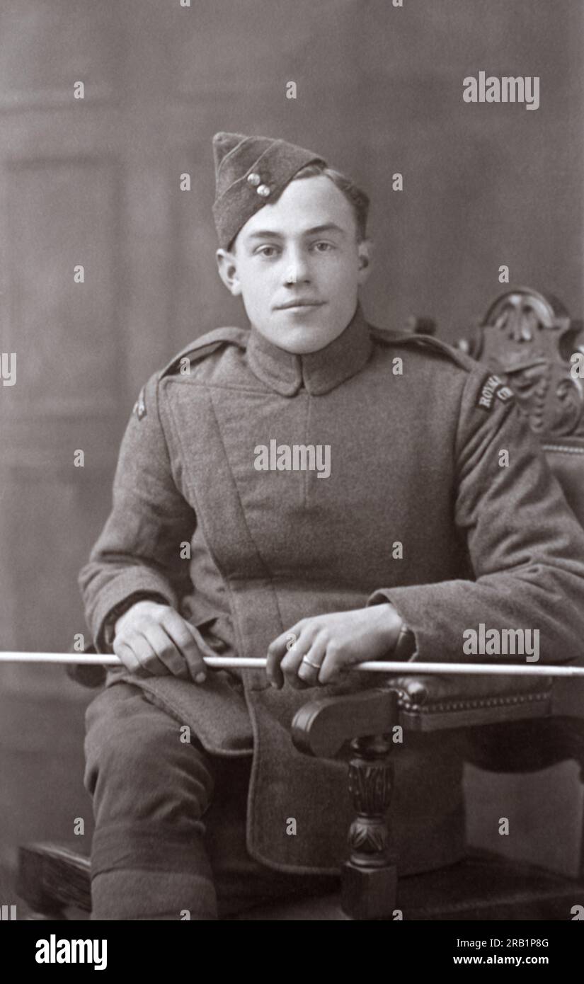 Airman world war i uniform hi-res stock photography and images - Alamy